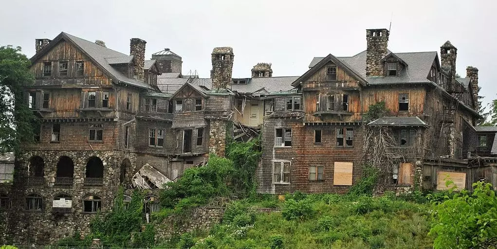 5 mansiones abandonadas espeluznantes: casas abandonadas caras en el mundo